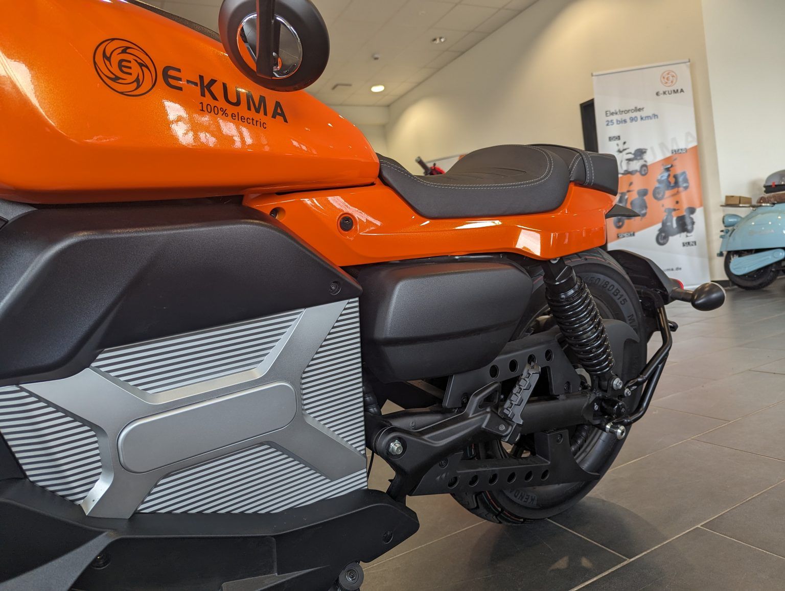 Elektromotorrad "Storm" 8000W [120 km/h] - Elektroroller von e-kuma